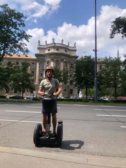 Munich Specials (choose!): OldTown, Dachau, 10Tastes, Spooky - Deep Dive into the Itinerary