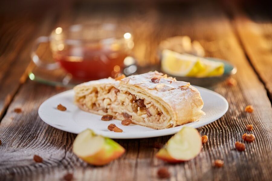 Munich: Traditional German Food and Old Town Private Tour - An In-Depth Look at the Different Tour Options
