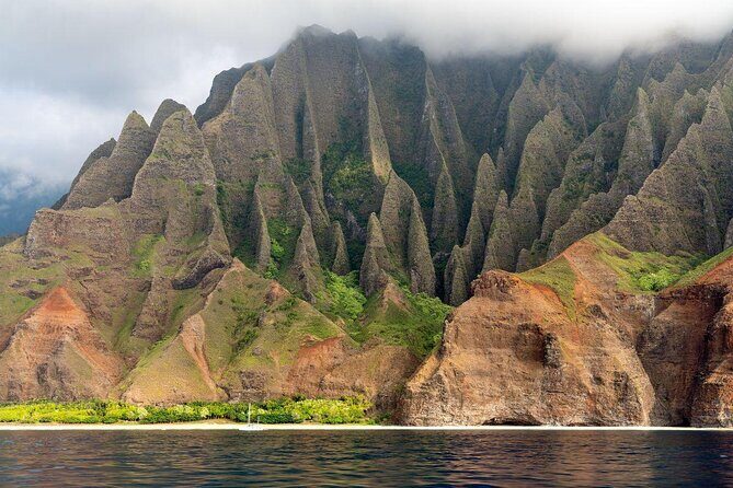 Na Pali Coast Super Raft Adventure with Snorkel - FAQ