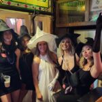 New Orleans: Ghost and Haunted Pub Crawl Tour with Free Shot - Drinks, Ghosts, and the Spirit of the City