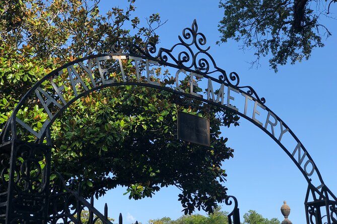 New Orleans Highlights of the Garden District Walking Tour - A Closer Look at the Itinerary