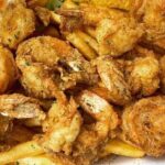 New Orleans Seafood Bar Crawl - The Guide & Group Dynamic
