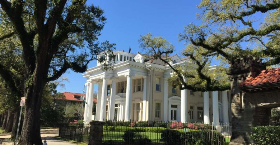 New Orleans: Traditional City and Estate Tour - Authentic Experiences and Practical Details