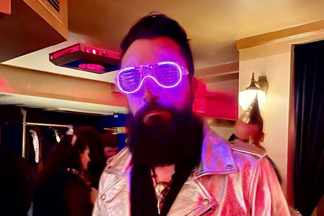 New Years Eve Drinking History and Live Ball Drop Bash - Who This Tour Is Best For