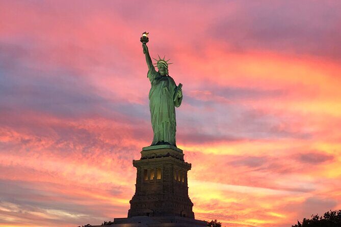 New York City 4th of July Fireworks Luxury Boat Tour - The Itinerary in Detail