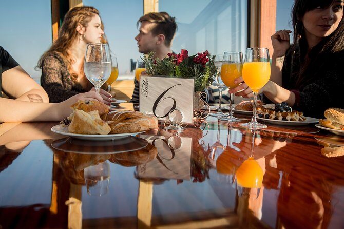 New York City Holiday Brunch Cruise on Classic Boat - The Itinerary Breakdown