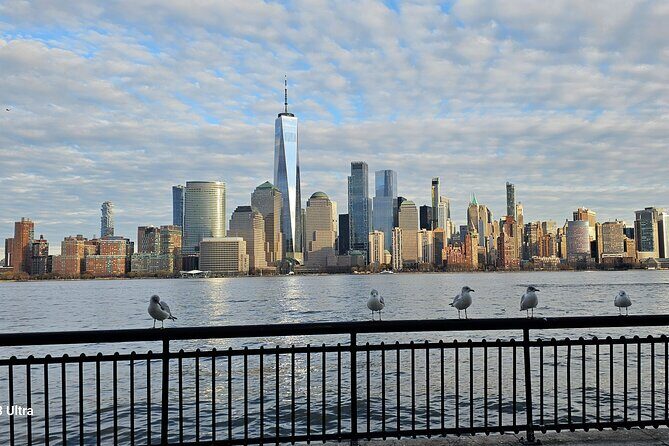 New York Skyline Magic - Private Tour With a Real Local - Key Points