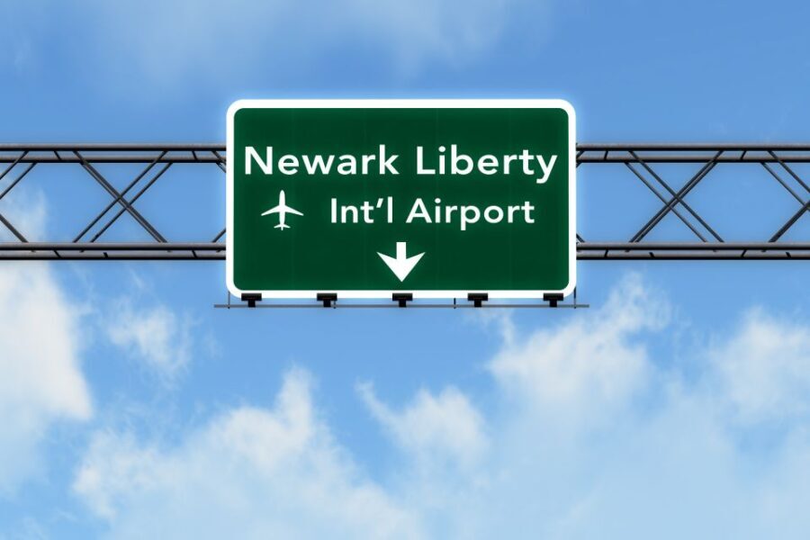 Newark Liberty International Airport: Manhattan Transfers - Real User Insights