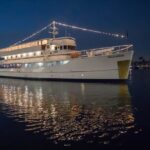 Newport Beach: Christmas Eve Buffet Brunch or Dinner Cruise - Whos This Cruise For?