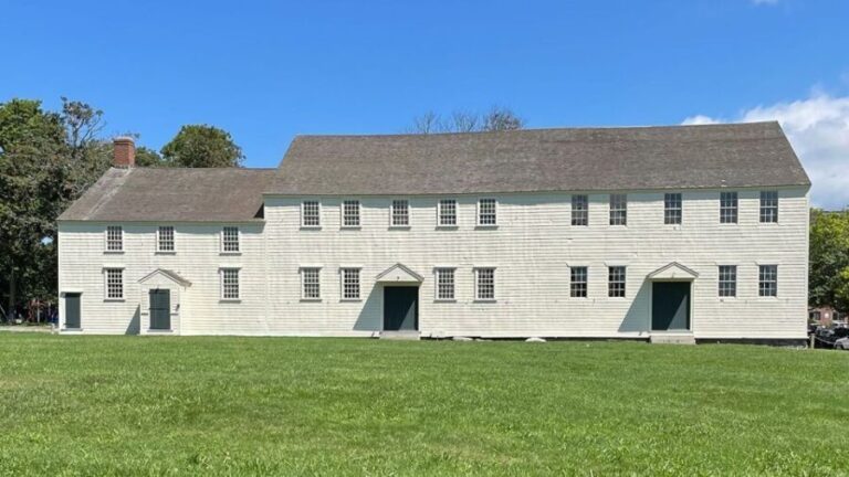 Newport: Colonial History Walking Tour with Museum Entry - What’s Included and What’s Not