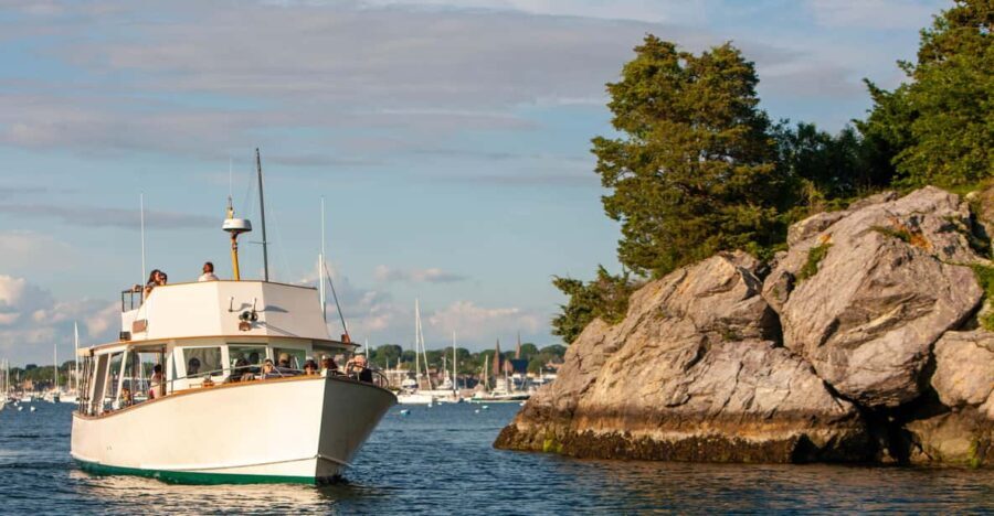 Newport: Morning Cruise with Complimentary Mimosa - Why This Experience Works for Travelers