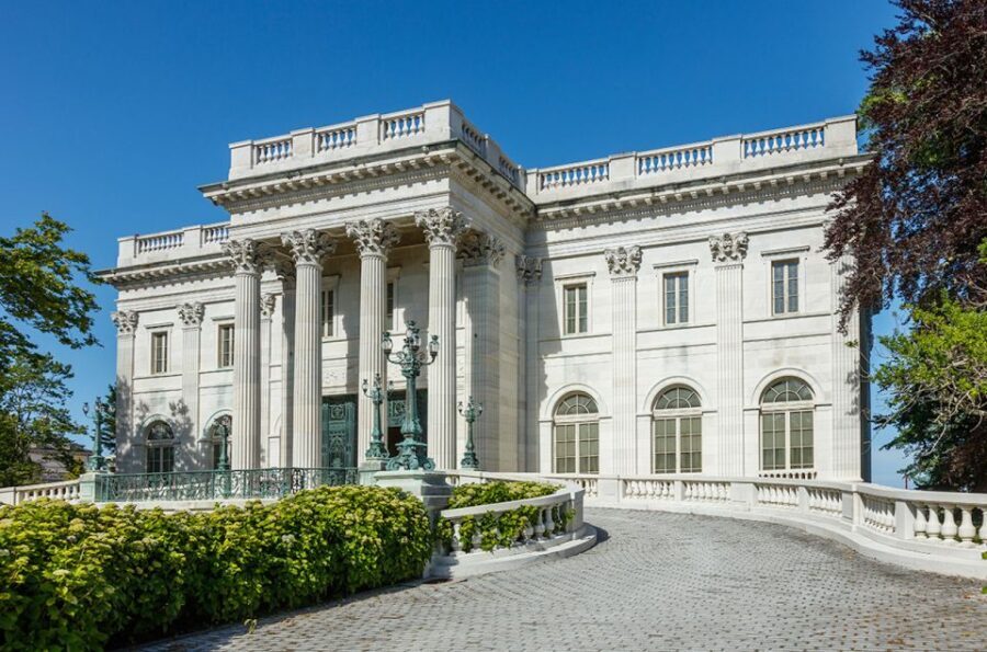 Newport: Newport Mansions Ticket - 1 or 2 Mansions - The Experience at The Mansions
