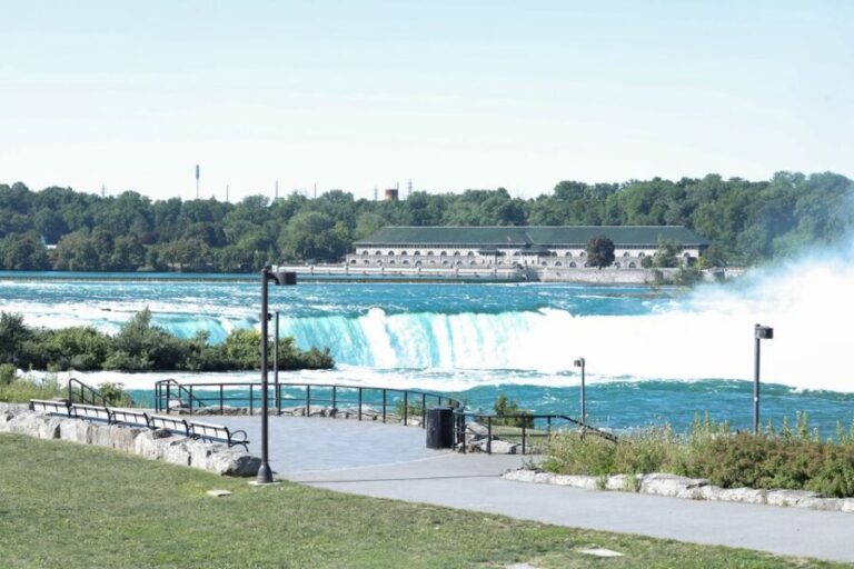 Niagara USA: Daredevil Tour - An In-Depth Look at the Daredevil Tour Experience