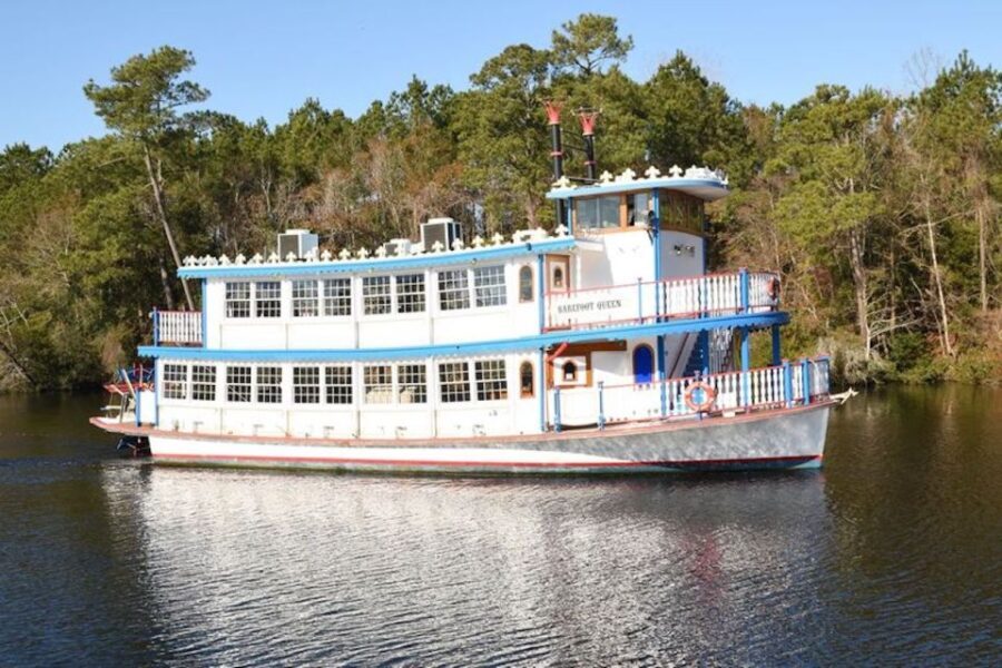 North Myrtle Beach: Dinner Cruise on a Paddle Wheel Boat - The Dining Experience: Simple, Well-Cooked, and Satisfying