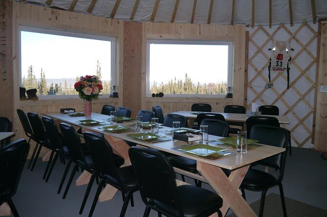 Northern Lights Viewing including Dinner and 1-Hour Dog Sledding - Scenic Drive to Murphy Dome