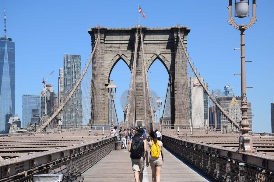 NYC: Brooklyn Bridge, Statue of Liberty, & Manhattan Tour - Insights from Reviews