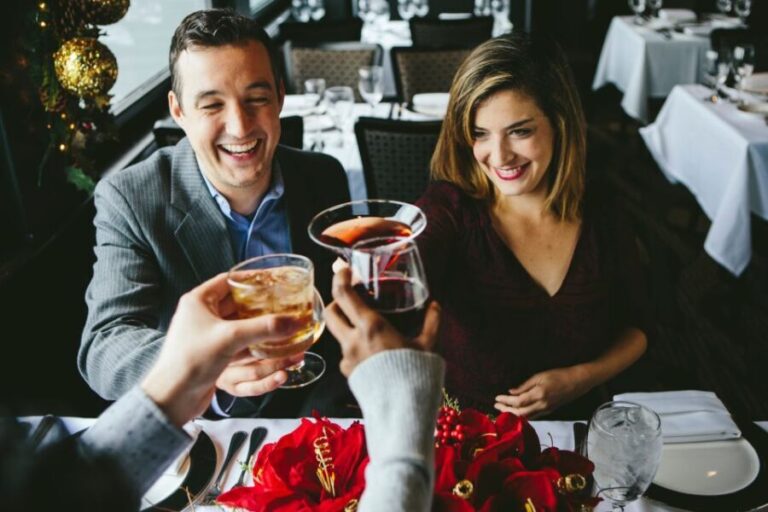 NYC: Christmas Eve Gourmet Brunch or Dinner Harbor Cruise - Iconic Sights: Up Close and Personal