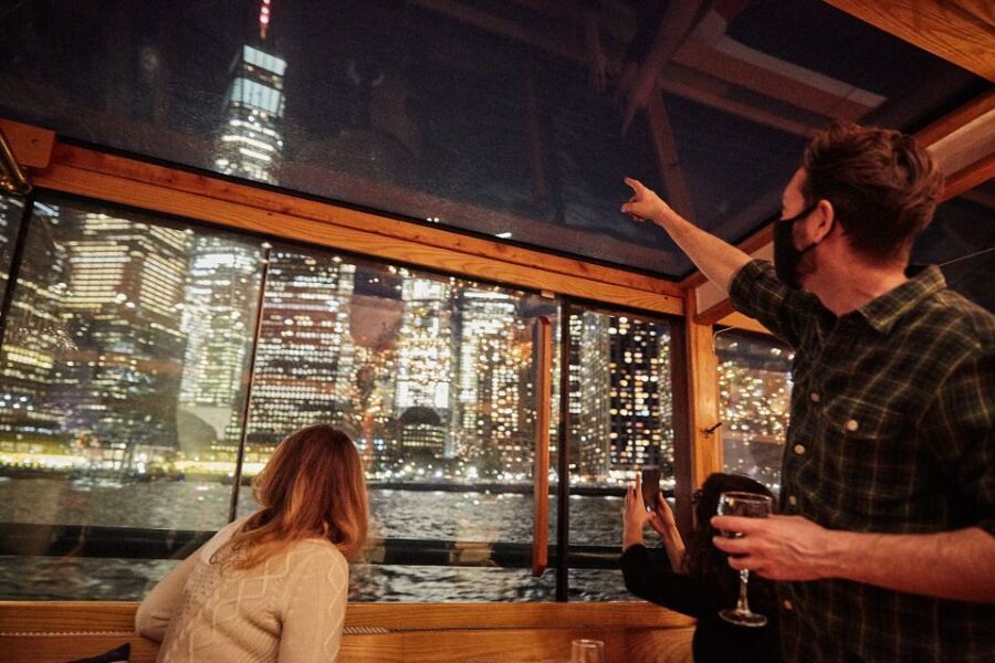 NYC: City Lights Yacht Cruise with Drink Included - Navigating the Experience: What You Can Expect