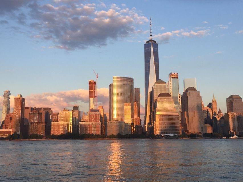 NYC: Evening Jazz Cruise on the Yacht Manhattan - Setting and Atmosphere