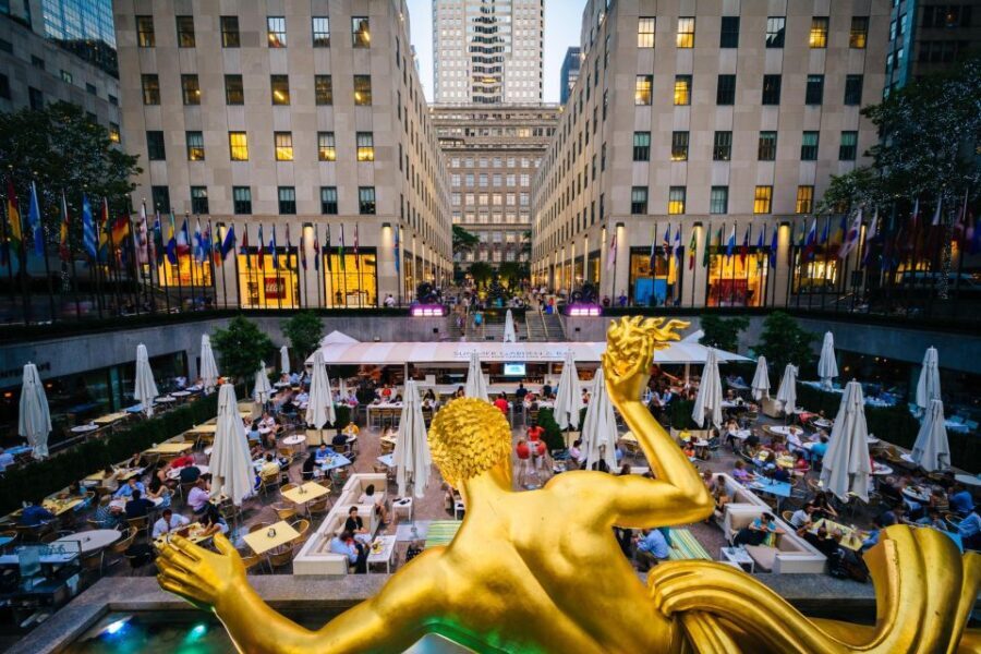 NYC: Fifth Avenue Guided Tour with Top of the Rock Option - Architectural Gems and Cultural Stops