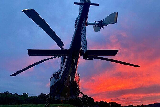 NYC Helicopter Proposal Tour with Photos and Champagne - An In-Depth Look at the Proposal Experience
