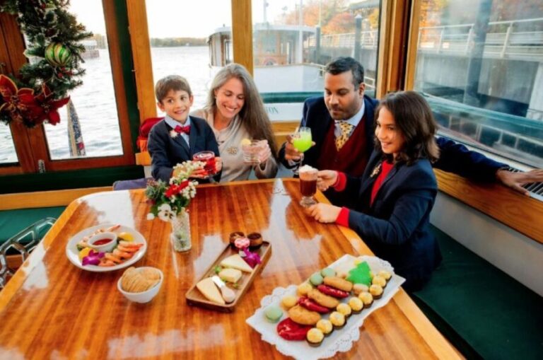 NYC: Holiday Yacht Cruise with Jazz, Cocoa & Carols - The Itinerary and What to Expect