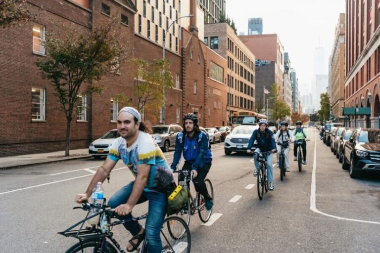 NYC: Radical and Weird History Bike Tour of Manhattan - What Makes This Tour Stand Out?