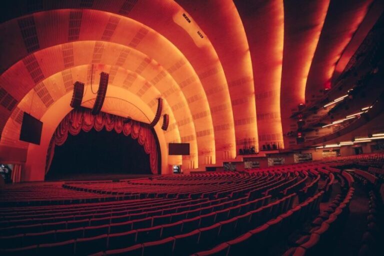 NYC: Radio City Music Hall Tour Experience - Guides: The Heart of the Experience