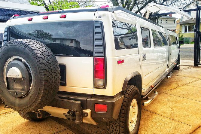 NYC Sightseeing Tour Manhattan (H2 Hummer with Jet Door Limousine) - Who Should Consider This Tour?