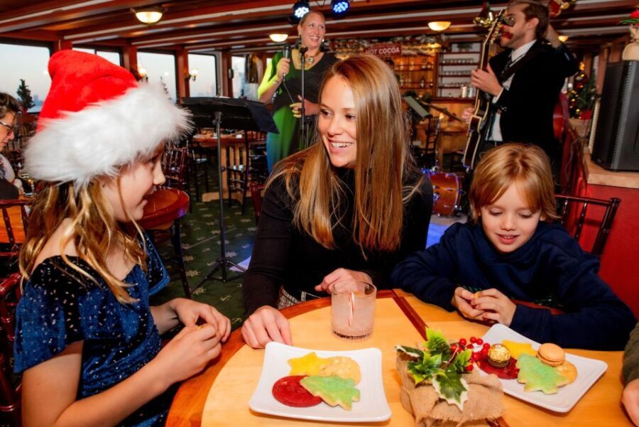 NYC: Sunset Holiday Cocoa Cruise - An In-Depth Look at the Sunset Holiday Cocoa Cruise