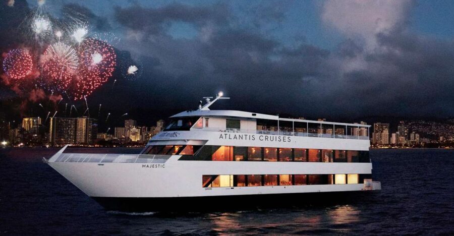 Oahu: Friday Night Fireworks Cocktail Cruise - The Boat: The Majestic