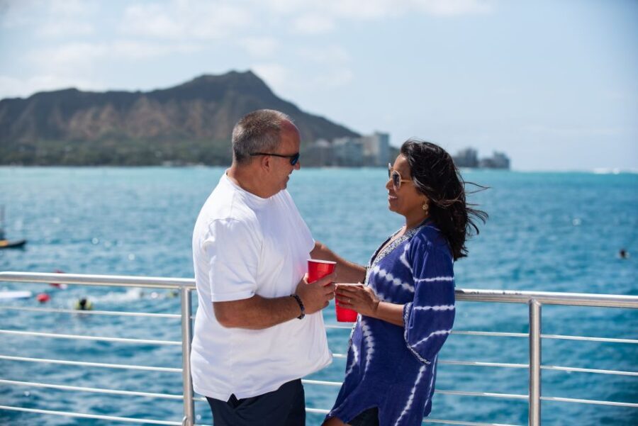Oahu: Friday Night Fireworks Sail from Hilton Hawaiian Pier - Is It Worth the Price?