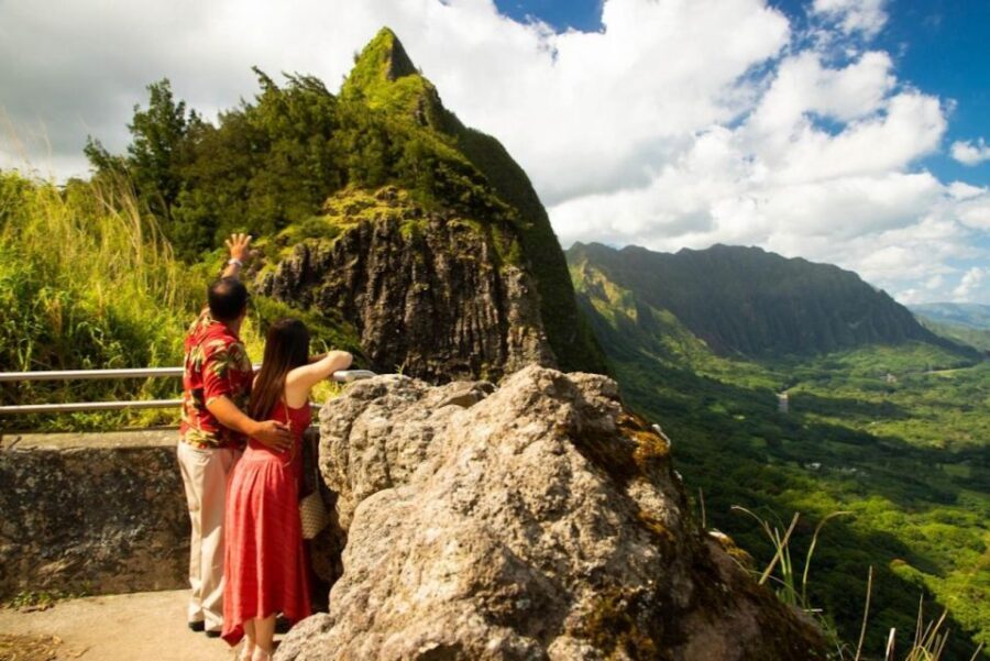 Oahu: Secret Beach Circle Island Adventure - Key Points