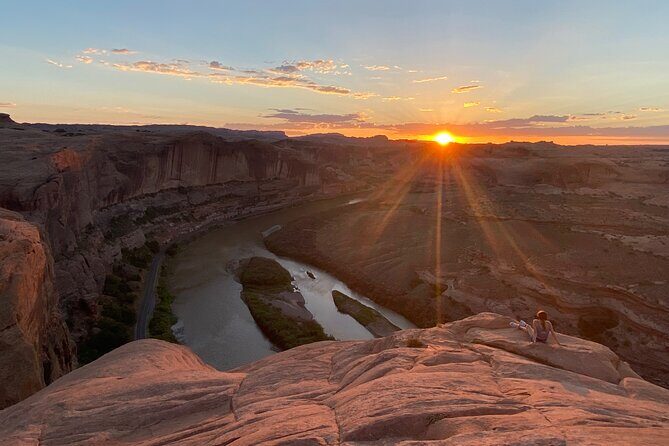 Off-Road Private Jeep Adventure in Moab Utah - Guides: Passionate, Knowledgeable, and Fun