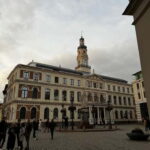 Old Town Walking Tour & Canal Boat Experience - The practical details: what to expect and considerations