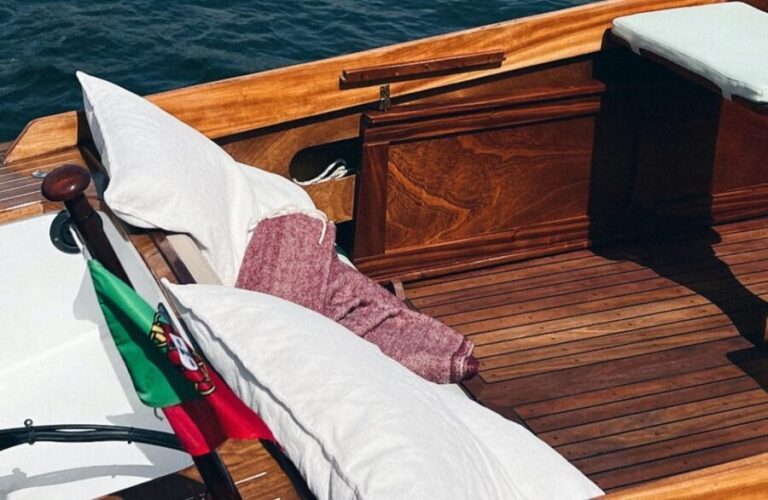 OPORTO: 2H30 - SUNSET TOUR PORTO - A Detailed Look at the Sunset Douro Experience