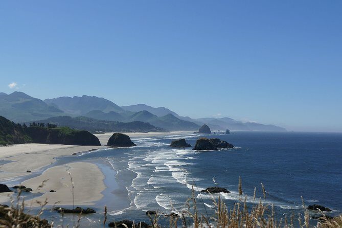 Oregon Coast Day Trip: Cannon Beach and Haystack Rock - What It’s Like to Travel on This Tour