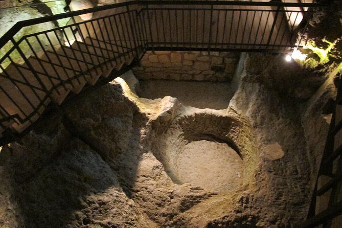Orvieto Cathedral and Underground Caves Tour - Walking Along Orvieto’s Medieval Walls and Stunning Views
