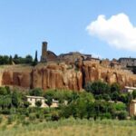 Orvieto: Private tour of the city and cathedral of Orvieto - The Guides: The Heart of the Experience