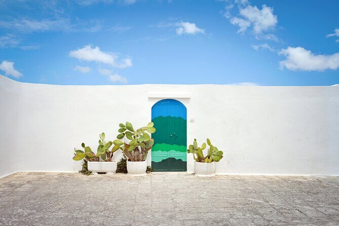 Ostuni, Cisternino Polignano Small-Group Guided Tour from Bari - Detailed Breakdown of the Itinerary
