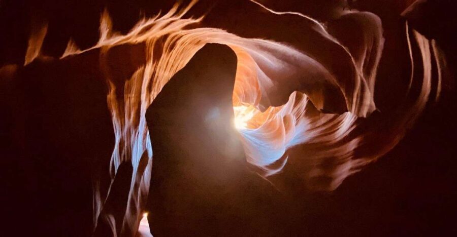 Page: Upper and Lower Antelope Canyons Guided Tour - Who Should Consider This Tour?