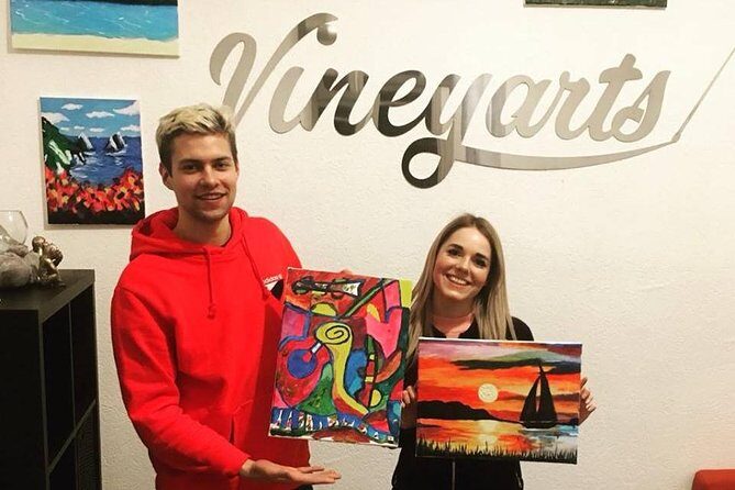 Paint & Sip in a 17th-Century Palazzo with Wine & Pizza - The Itinerary: What to Expect