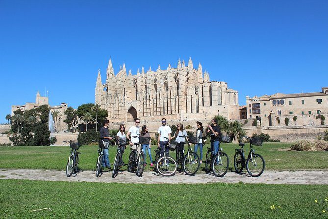 Palma de Mallorca 3-Hour Highlights and Tapas Tasting Bike Tour - The Culinary Experience: Tapas and Drinks