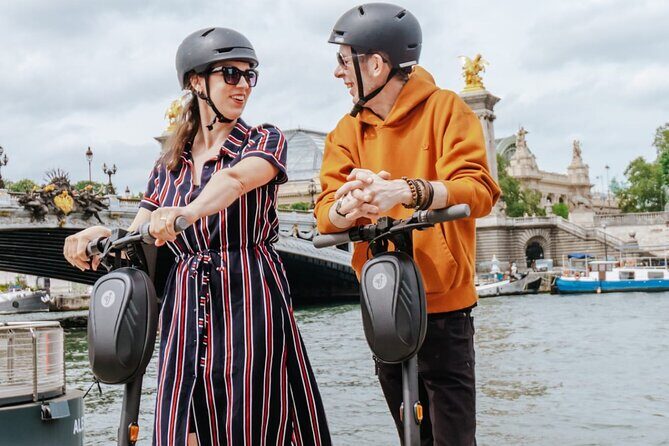 Paris E-Scooter Tour with fun & informative guide (small groups) - Equipment, Group Size, and Flexibility