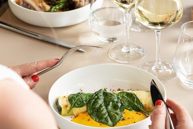 Paris Late Lunch at Eiffel Tower's Madame Brasserie Restaurant - A Detailed Look at the Experience