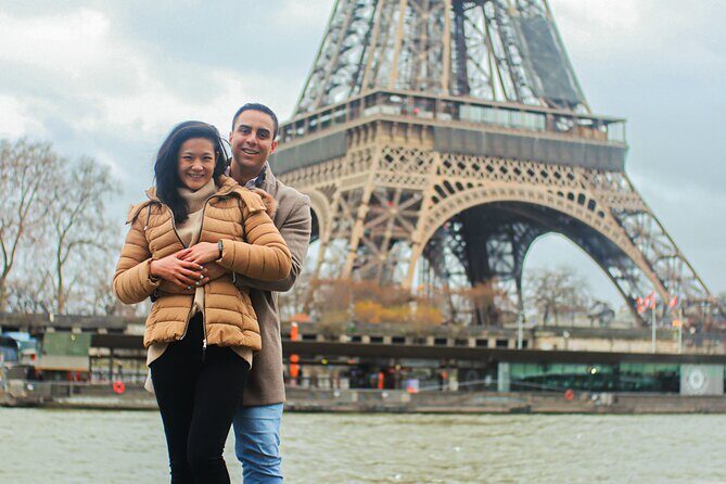 Paris Photo Shoot Session  Eiffel Tower Photographer - A Detailed Look at the Itinerary and Experience