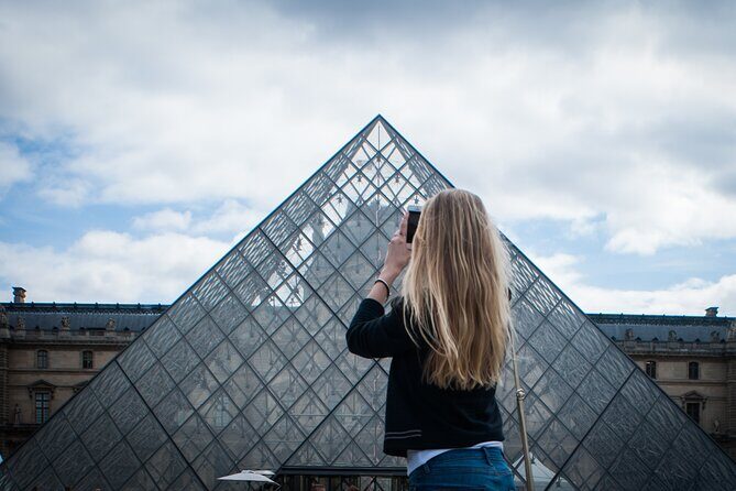 Paris Private Tour with Skip the line Tickets to Louvre Museum & French Crepes - The Value in the Details