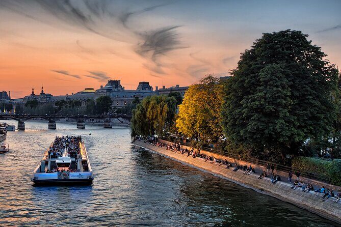 Paris Sightseeing Cruise with Champagne by Bateaux Mouches - Who Should Consider This Tour?