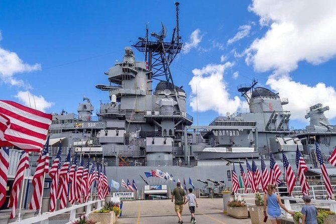 Pearl Harbor USS Arizona Memorial & Battleship Missouri - Chapter 2: The Battleship Missouri Memorial