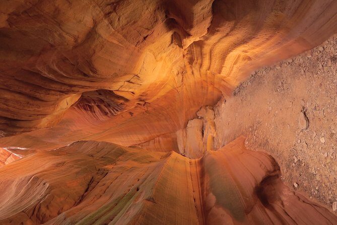 Peekaboo Slot Canyon 4WD Tour - Reviewing the Pros and Cons